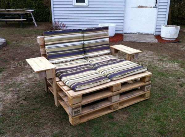DIY Pallet Chair Collection | Pallet Furniture Plans