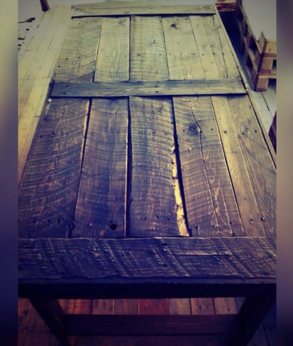 DIY Rustic Pallet Dining Table | Pallet Furniture Plans
